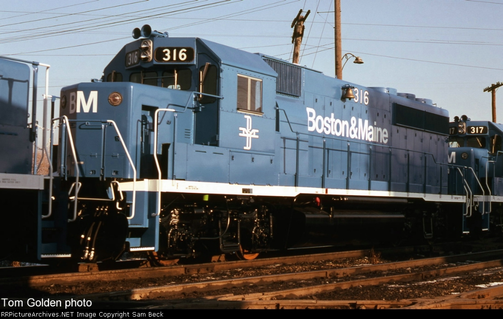 BM 316--New GP40-2